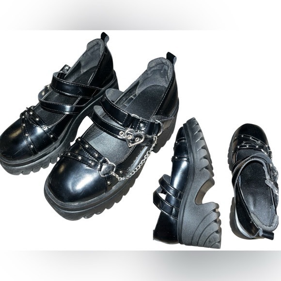Dolls Kill | Shoes | Dolls Kill Black Platform Shoes With Chain Detail ...